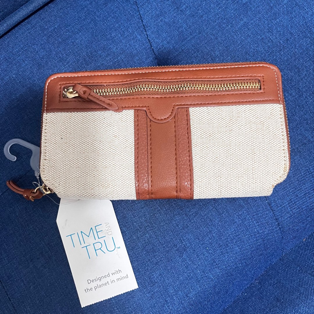 Time & Tru Long Wallet, Women's Fashion, Bags & Wallets, Wallets & Card ...