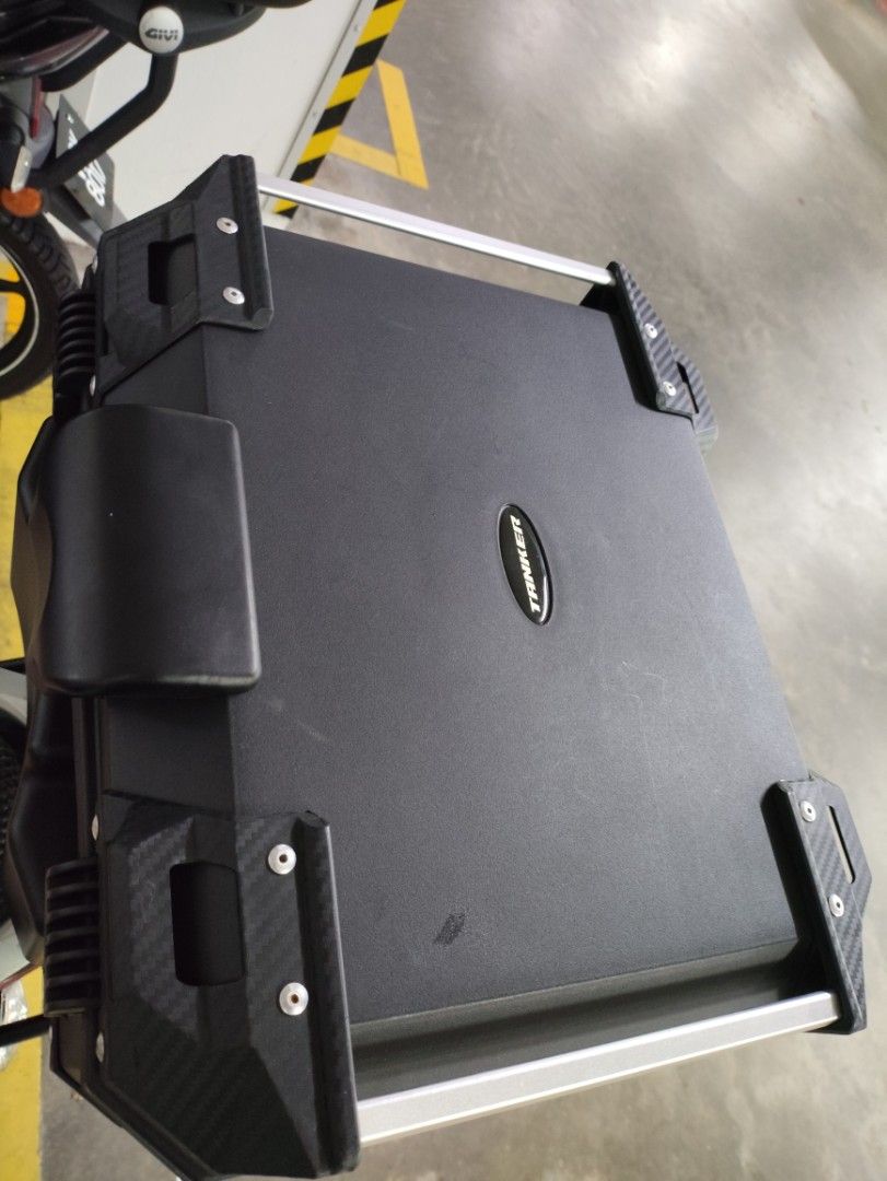 Top box motor tanker 55l, Auto Accessories on Carousell