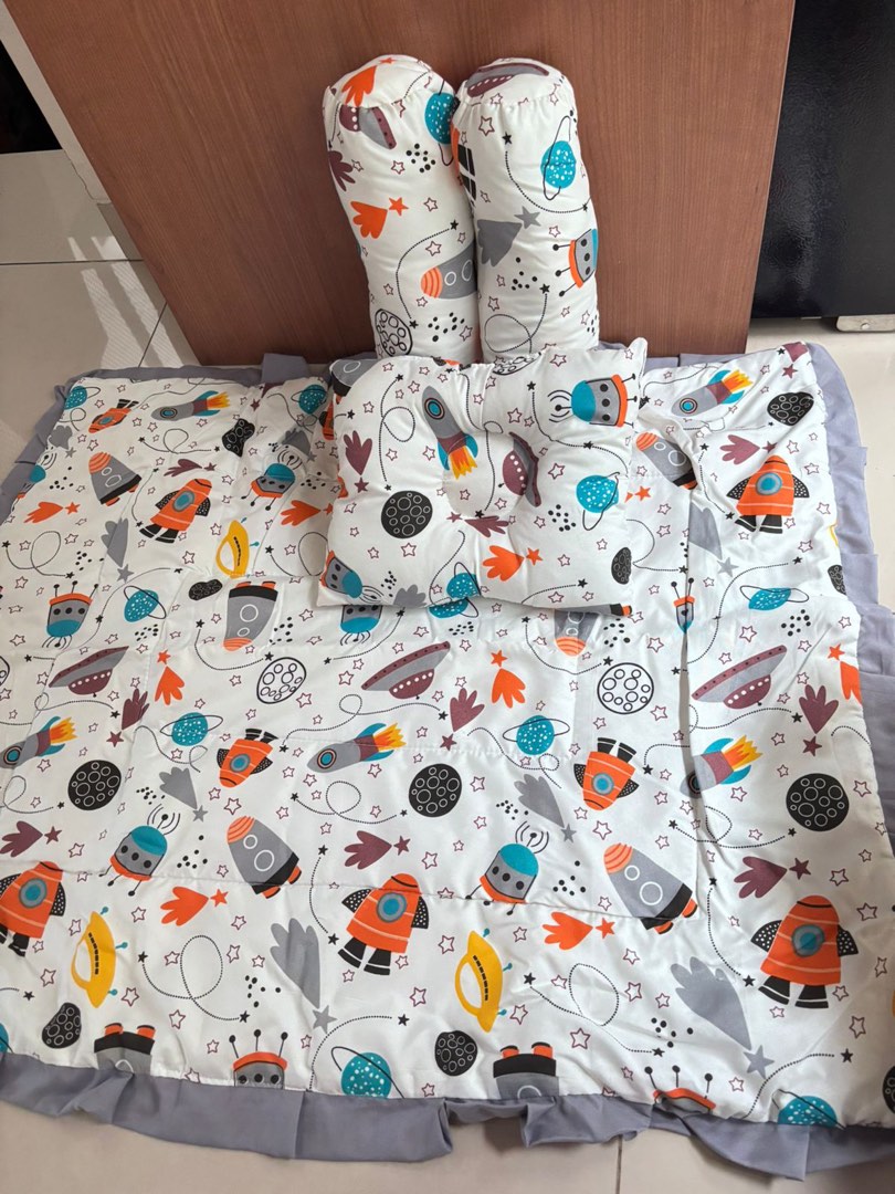 Alas kasur bayi 1 set, Bayi & Anak, Lainnya di Carousell