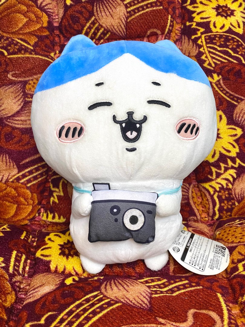 CHIIKAWA NAGANO 35CM Hachiware Smiling Cat with Camera, Hobbies & Toys ...