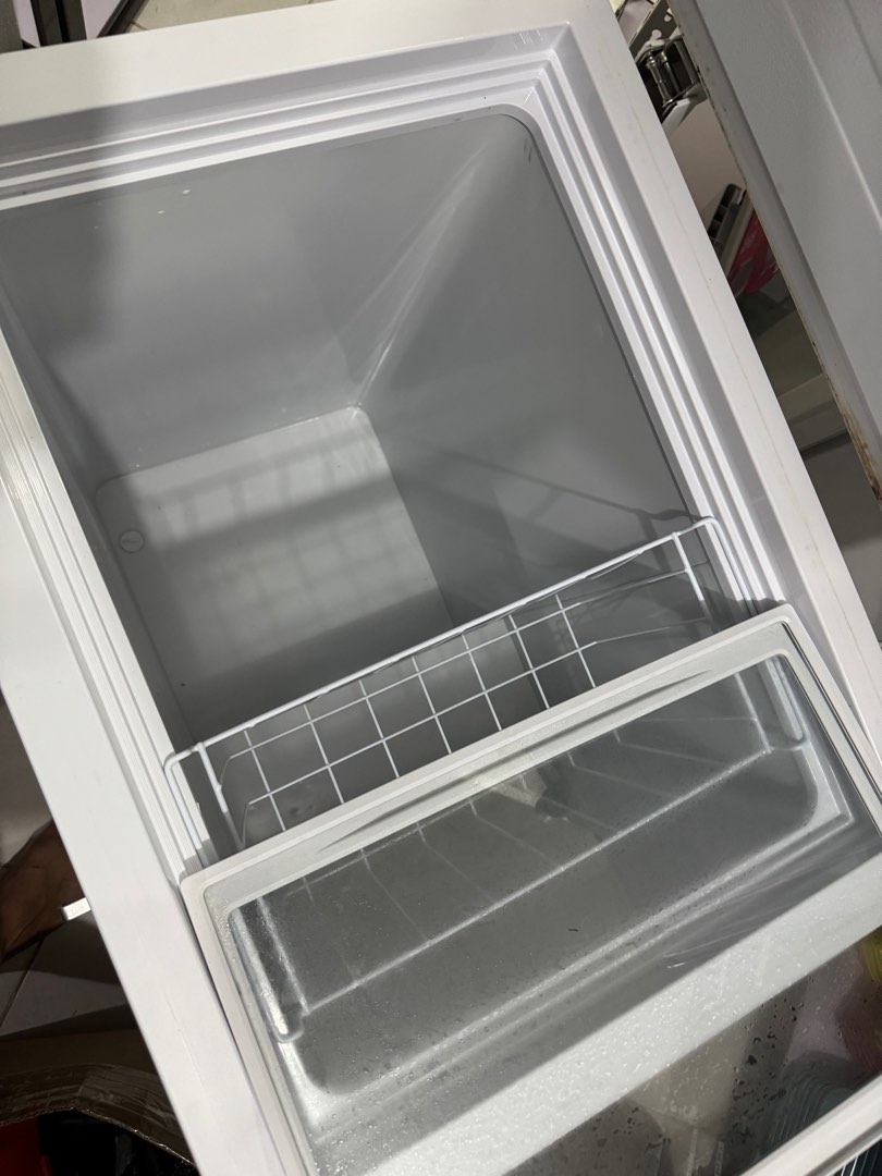 Condura Inverter Chest Freezer CCF150Ri, TV & Home Appliances, Kitchen ...