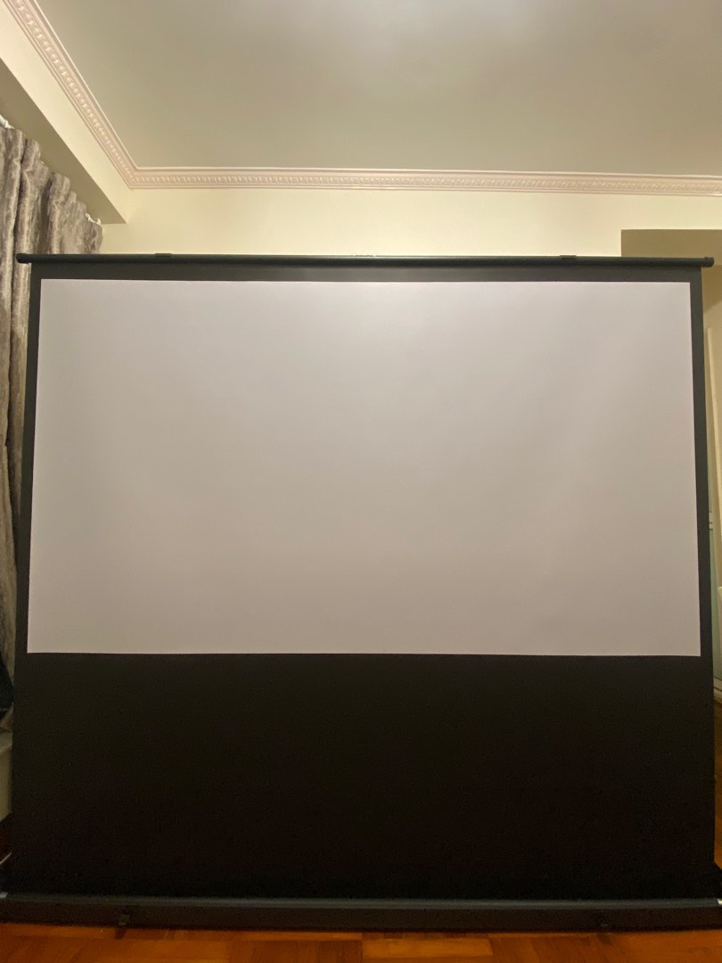Free-standing Projector Screen, 家庭電器, 電視 & 其他娛樂, 投影機 - Carousell
