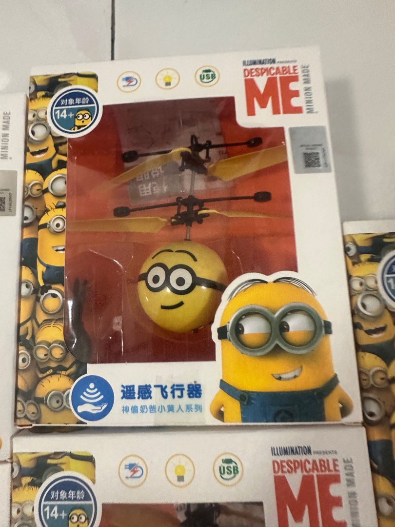 Legal Copy Despicable Me Action Figure Minion Toys Induction Vehicle ...