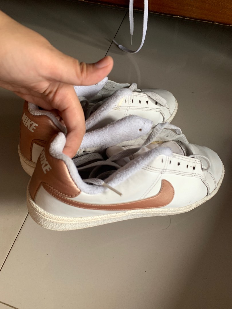 Nike Women Court Royale Shoes Original, Fesyen Wanita, Sepatu di Carousell