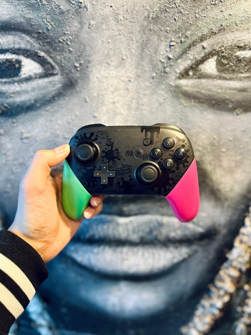 Nintendo Switch Pro Controller Splatoon , Video Gaming, Gaming ...