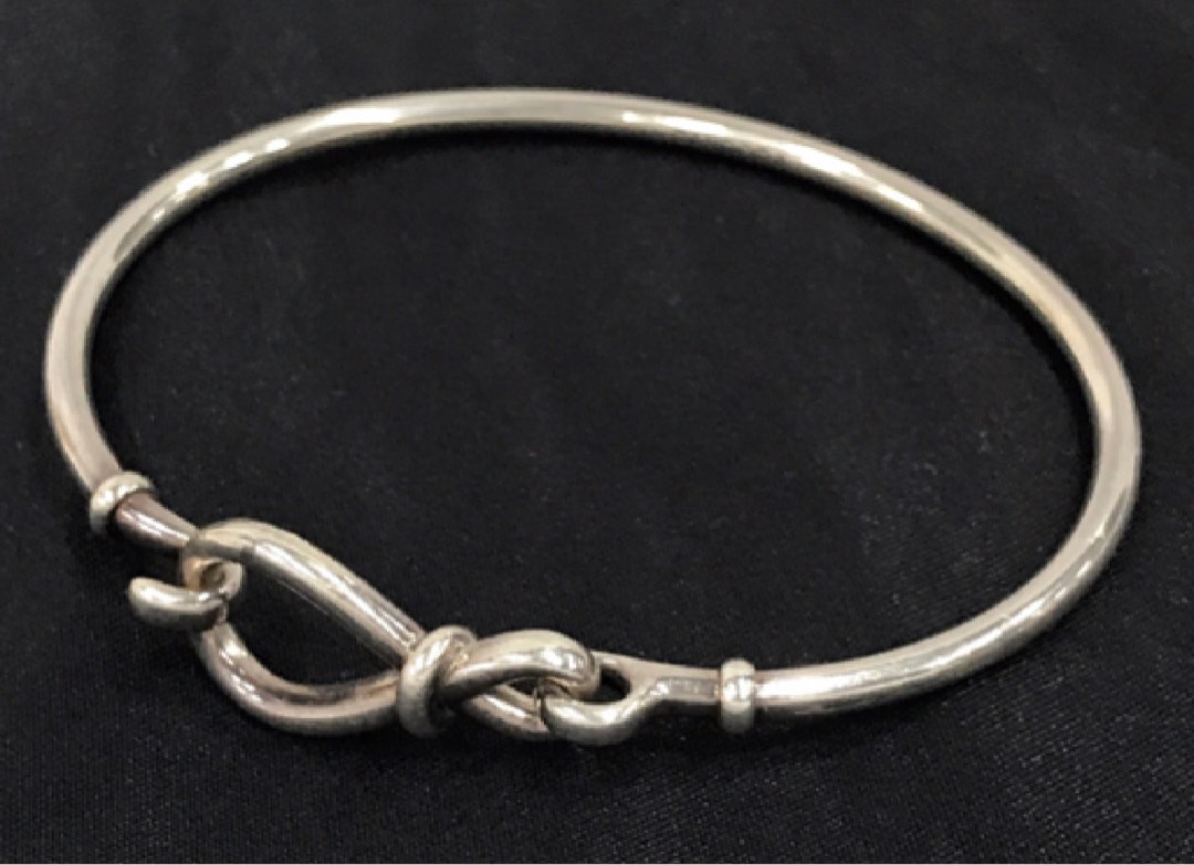 PANDORA Infinity Knot Bangle, Women's Fashion, Jewelry & Organizers ...