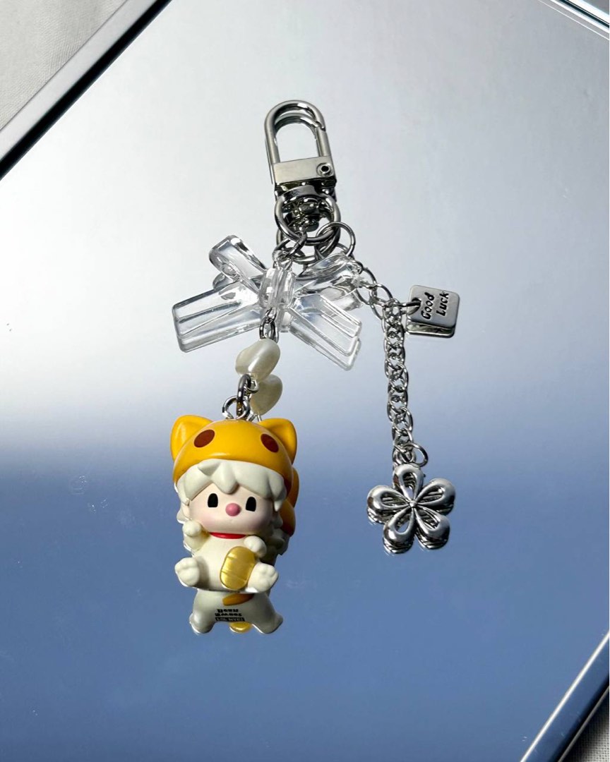 popmart lucky cat sweet bean popbean bag charm keychain, Hobbies & Toys ...