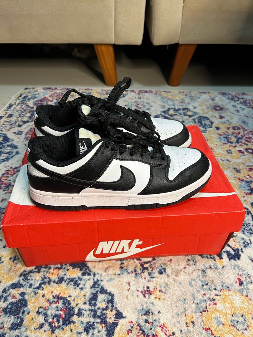 Preloved Nike Dunk Low Retro Panda Like New, Fesyen Wanita, Sepatu di ...