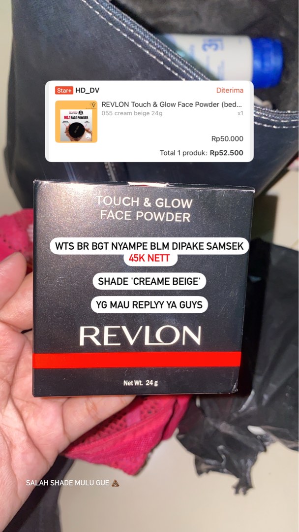 Revlon Loose Powder, Kesehatan & Kecantikan, Rias Wajah di Carousell