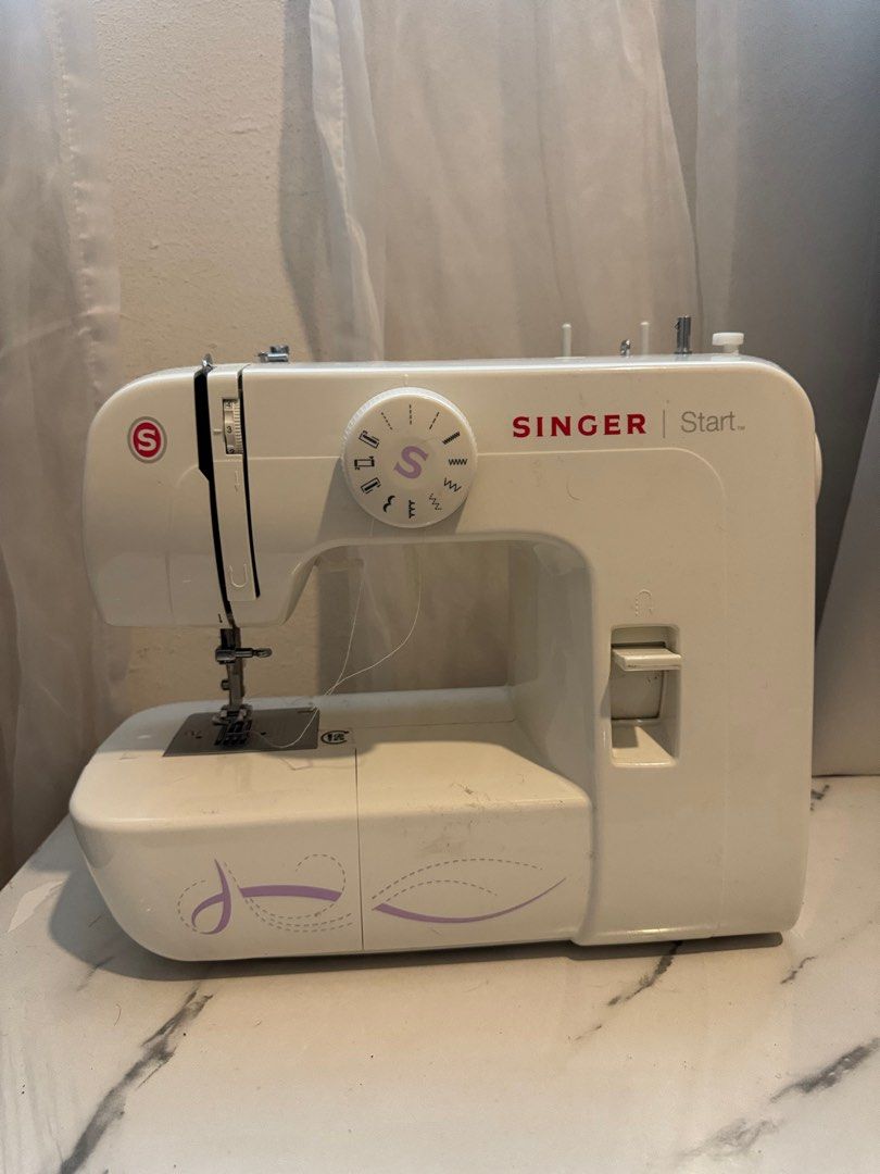 Singer Sewing Machine 1306, TV & Home Appliances, Other Home Appliances ...