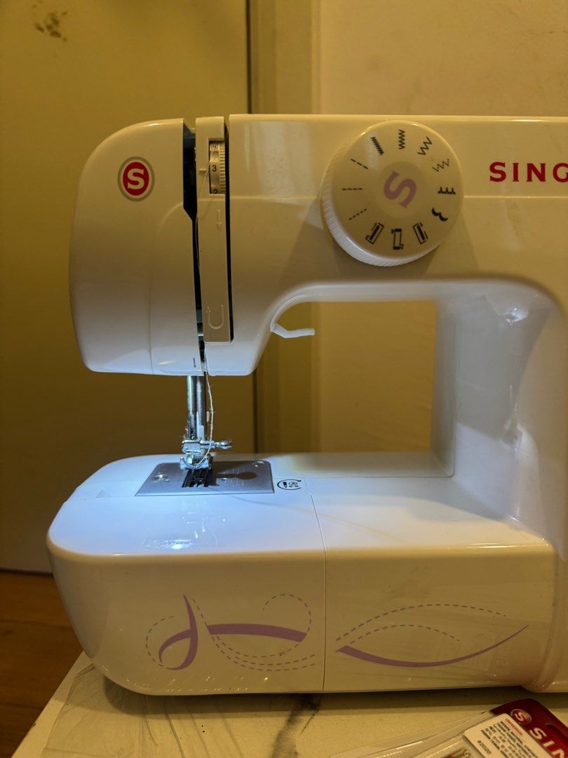 Singer Sewing Machine 1306, TV & Home Appliances, Other Home Appliances ...