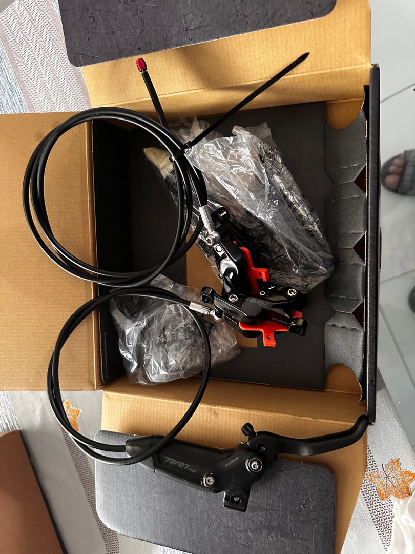 SRAM LEVEL guide STEALTH SILVER brakeset, Sports Equipment, Bicycles ...
