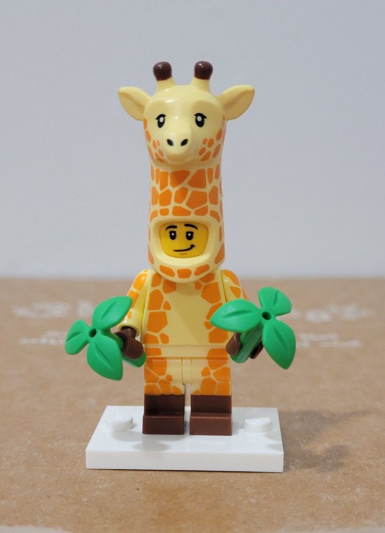 The Lego Movie 2 Minifigure Giraffe Suit Guy, Hobbies & Toys, Toys ...