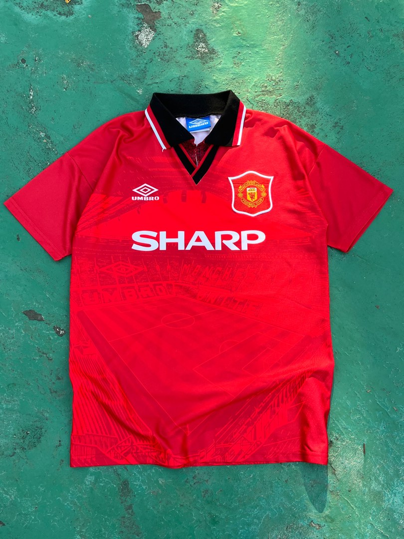 UMBRO vintage MU jersey, Men's Fashion, Activewear on Carousell