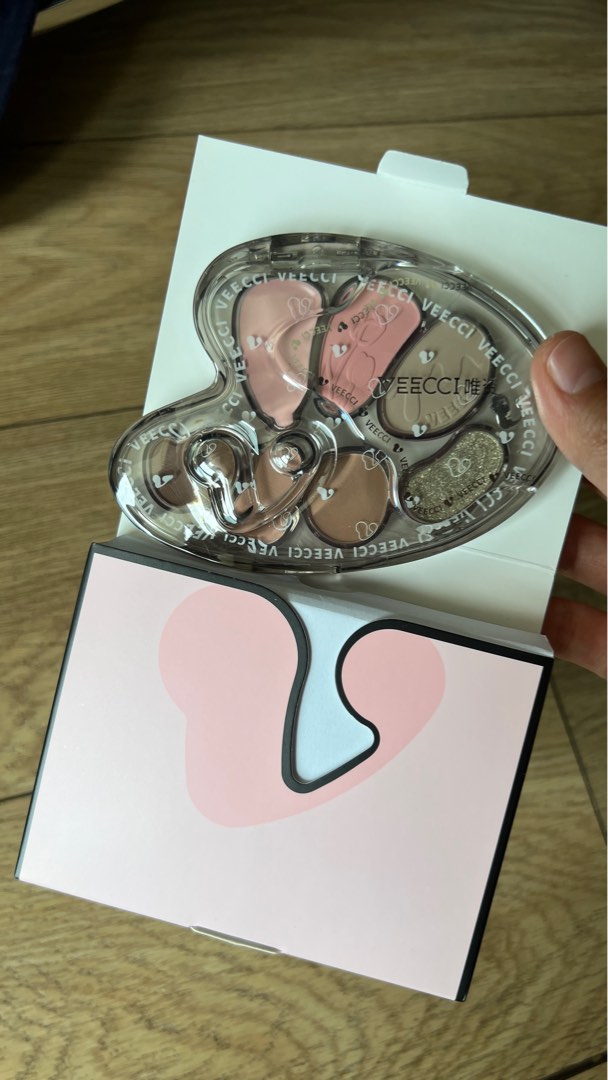 Veecci Eyeshadow Palette D03 Cinnamon Raw Charm, Beauty & Personal Care ...