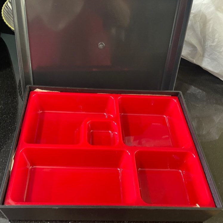 Brand New : lacquer bento box, Women's Fashion, Jewelry & Organisers ...