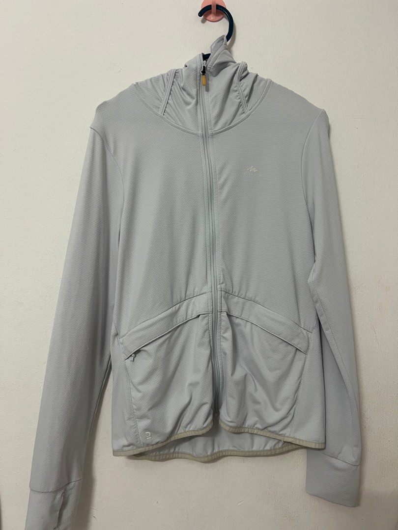 Decathlon Blue Windbraker, Women's Fashion, Activewear on Carousell