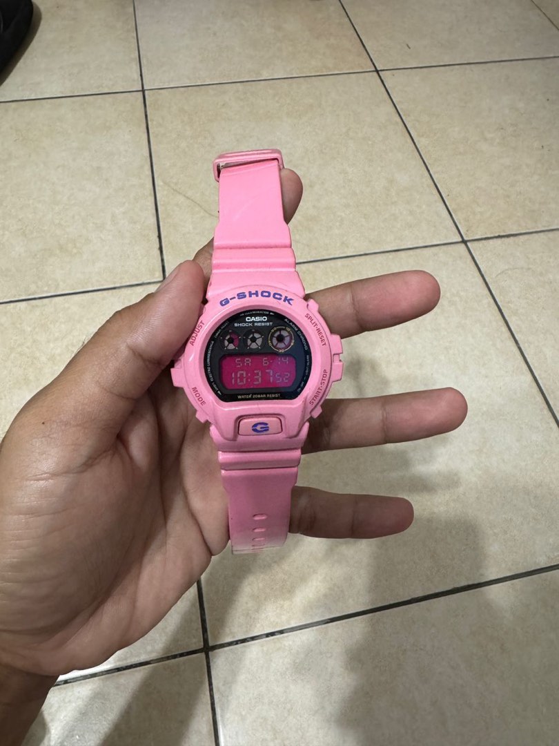 dw6900 sn4, Women's Fashion, Watches & Accessories, Watches on Carousell