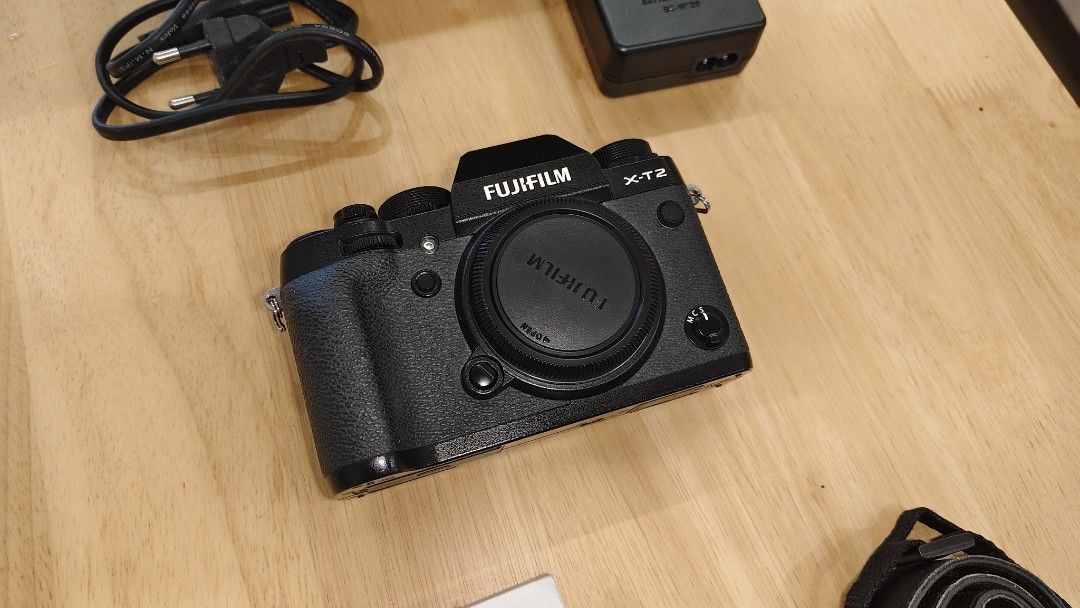 Fujifilm X-T2 (XT2, XT-2) shutter count 24k, Photography, Cameras on ...