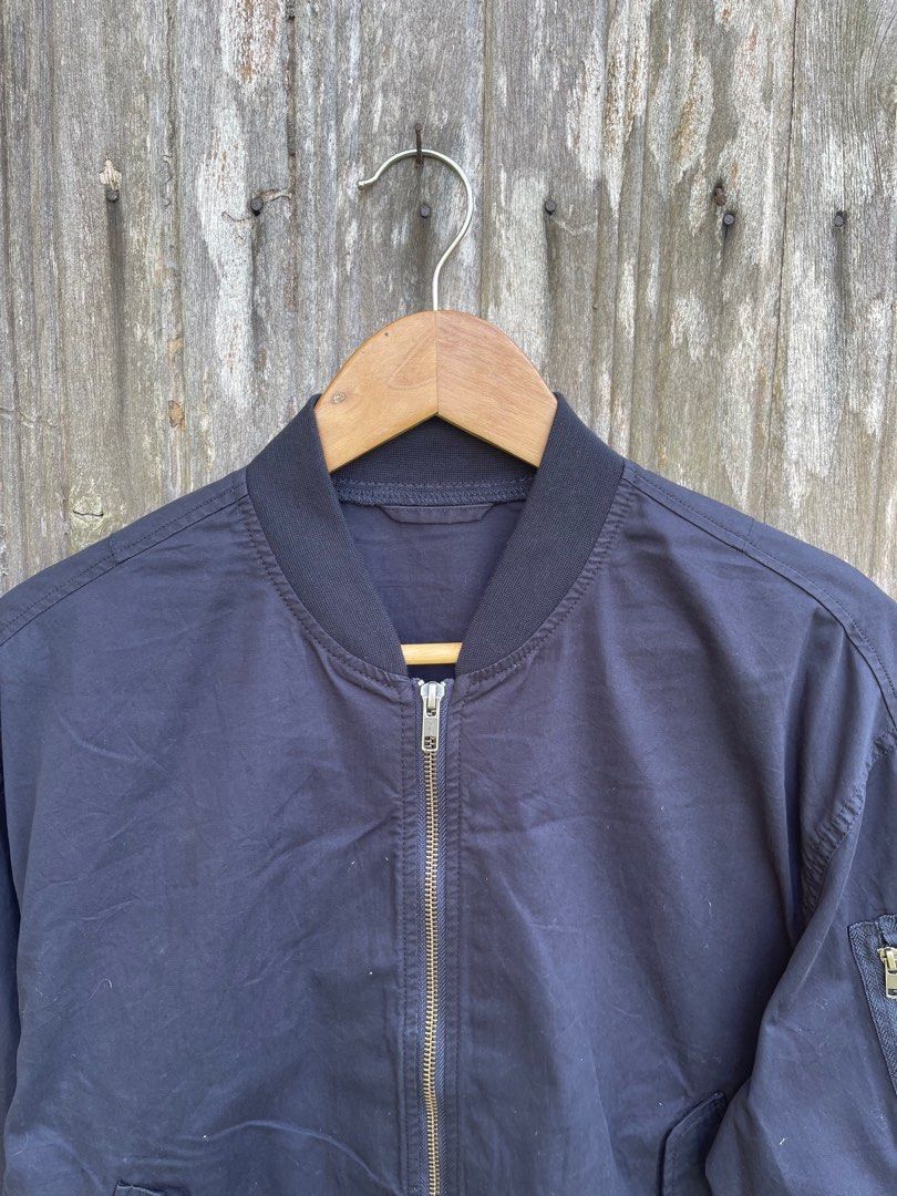 GU Bomber Jacket, Men's Fashion, Coats, Jackets and Outerwear on Carousell
