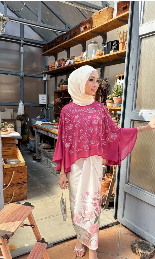 Guzel.kl Dang Anggerik, Women's Fashion, Dresses & Sets, Traditional ...