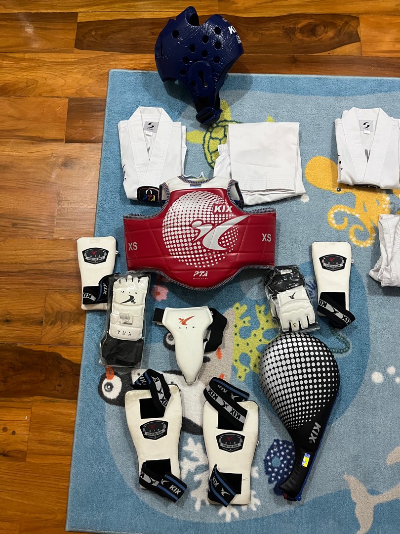 Kids Taekwondo Uniform Gi Gear Set, Sports Equipment, Other Sports ...
