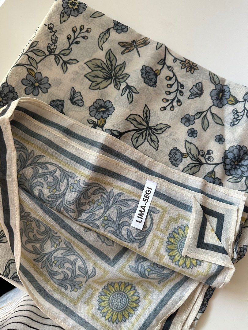 Lima Segi Bunga Cotton Voile Bawal (Blueberry), Women's Fashion ...