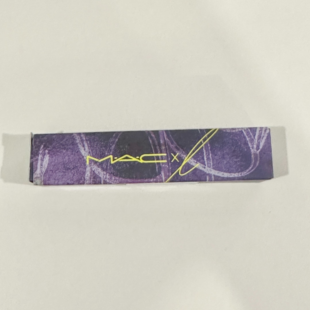 MAC Cosmetics x Lisa Collection Powder Kiss Liquid Lipcolour [Rhythm 'N ...