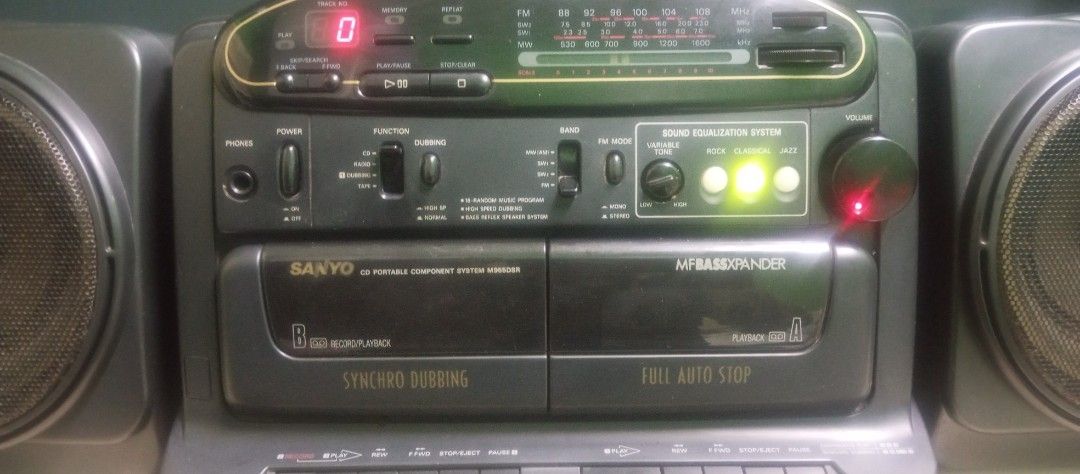 Mini HiFi Sanyo, Audio, Other Audio Equipment on Carousell
