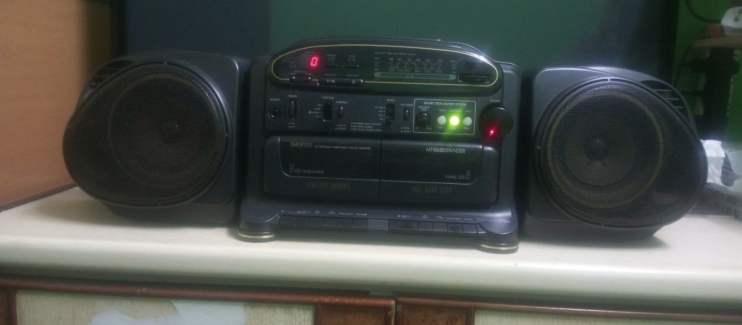 Mini HiFi Sanyo, Audio, Other Audio Equipment on Carousell