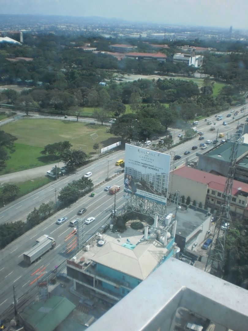 One bedroom Berkeley Residences, Katipunan QC, Property, Rentals ...