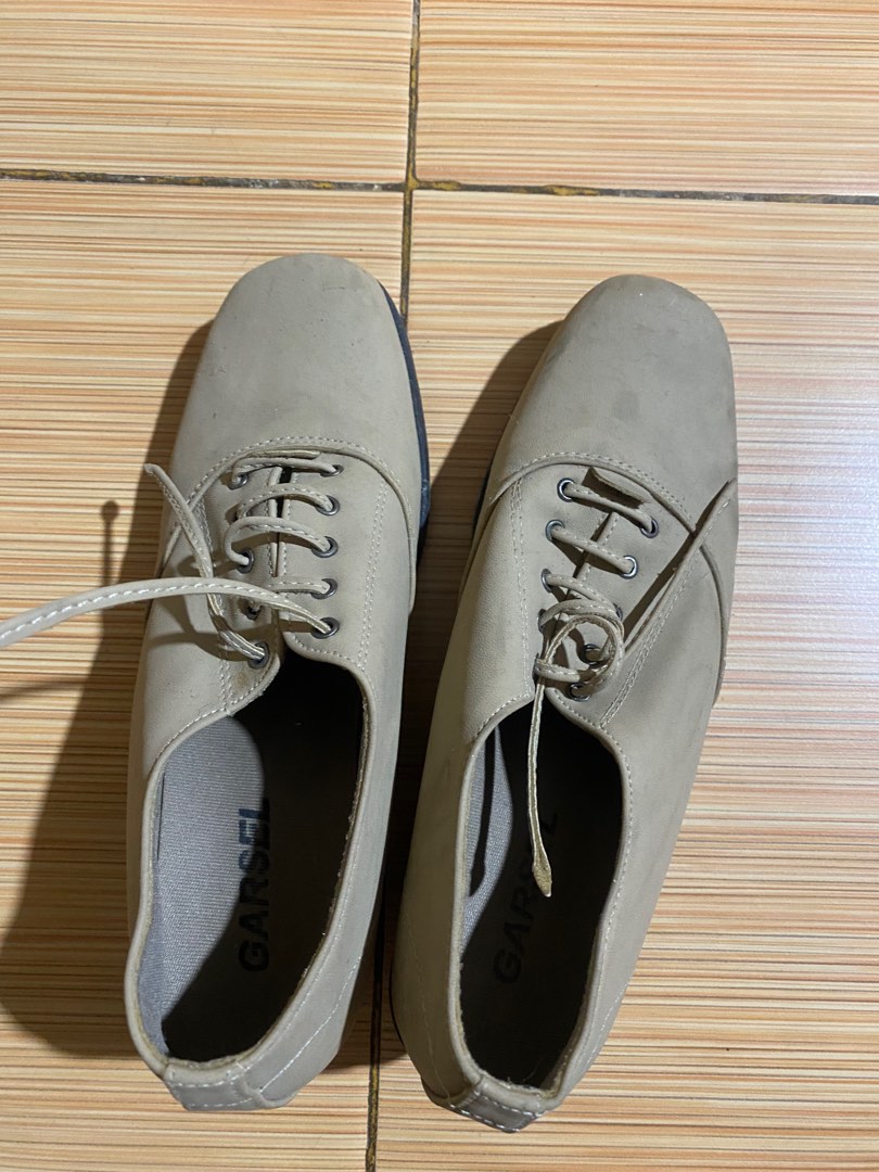 Sepatu garsel, Fesyen Wanita, Sepatu di Carousell
