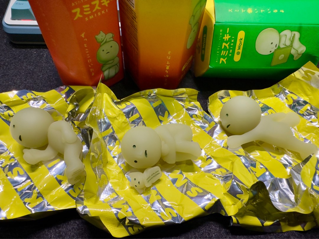 Smiskis (daydreaming, approving, triangle pose), Hobbies & Toys, Toys ...
