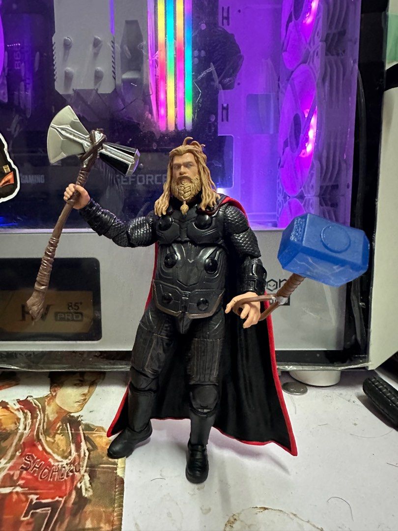 Thor end game figure, Hobbies & Toys, Toys & Games on Carousell