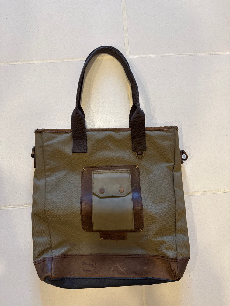 Timberland Tote Bag, Men's Fashion, Bags, Sling Bags on Carousell