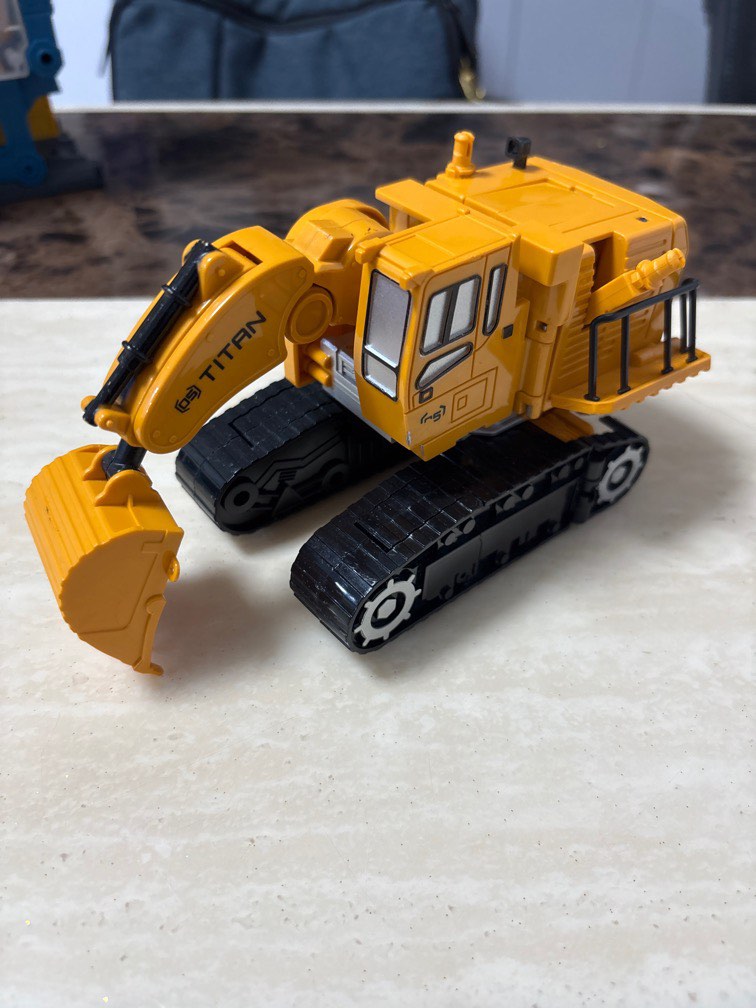Transformer - digger, Hobbies & Toys, Toys & Games on Carousell