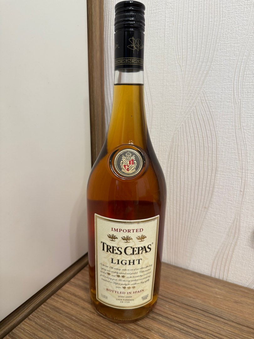 Tres Cepas Light Spirit Drink 1L, 嘢食 & 嘢飲, 酒精飲料 - Carousell