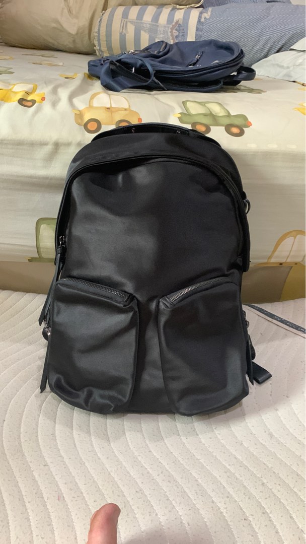 TUMI MEADOW DEVOE BACKPACK, Fesyen Wanita, Tas & Dompet di Carousell