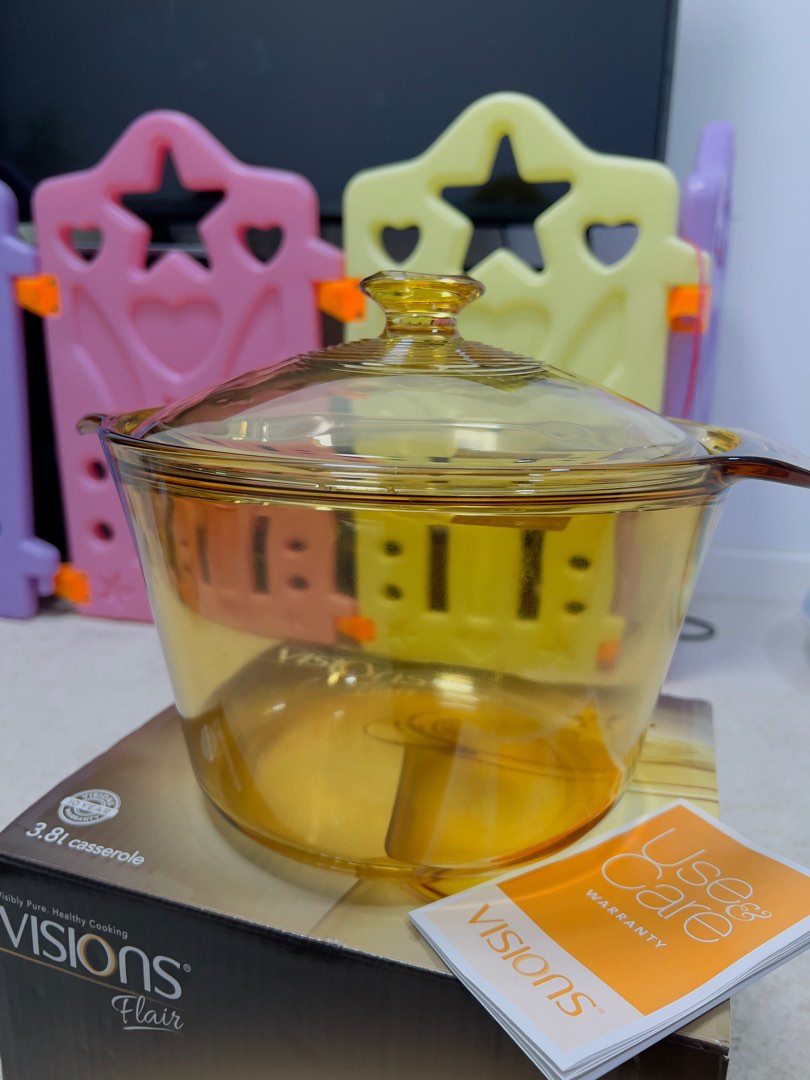 Visions Flair 3.8L Casserole, Furniture & Home Living, Kitchenware ...