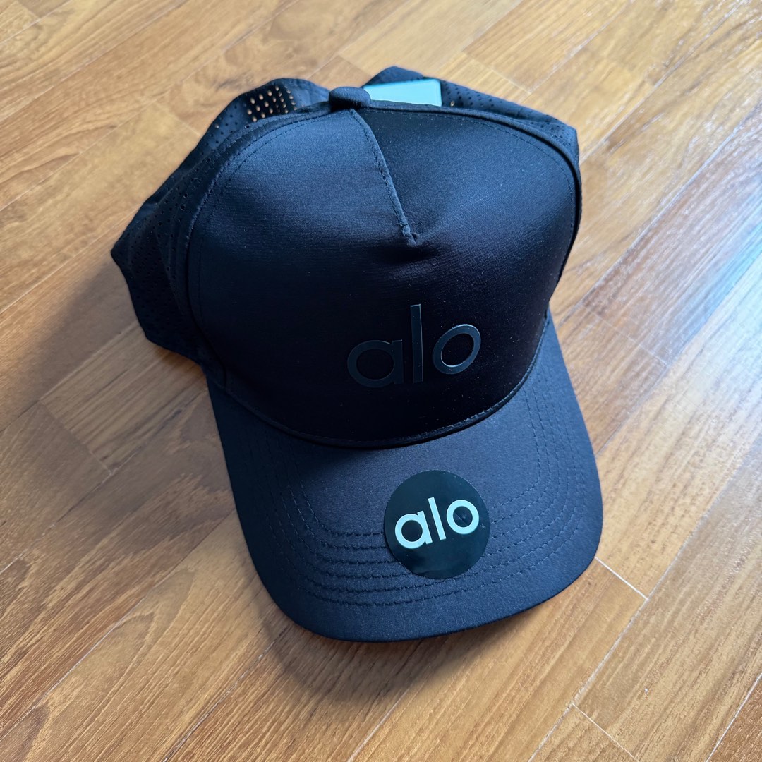 aloyoga alo Performance District Trucker Hat, Men's Fashion, Watches ...