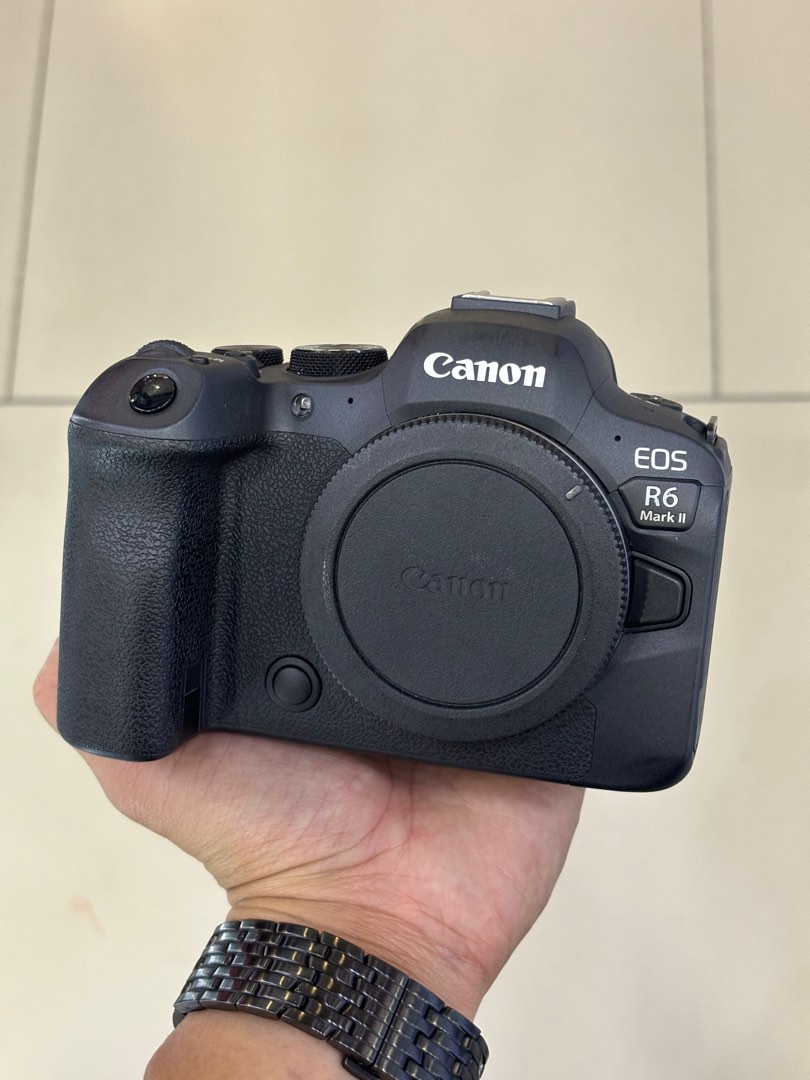 CANON EOS R6 MARK II BODY SHUTTER COUNT 2k, Photography, Cameras on ...