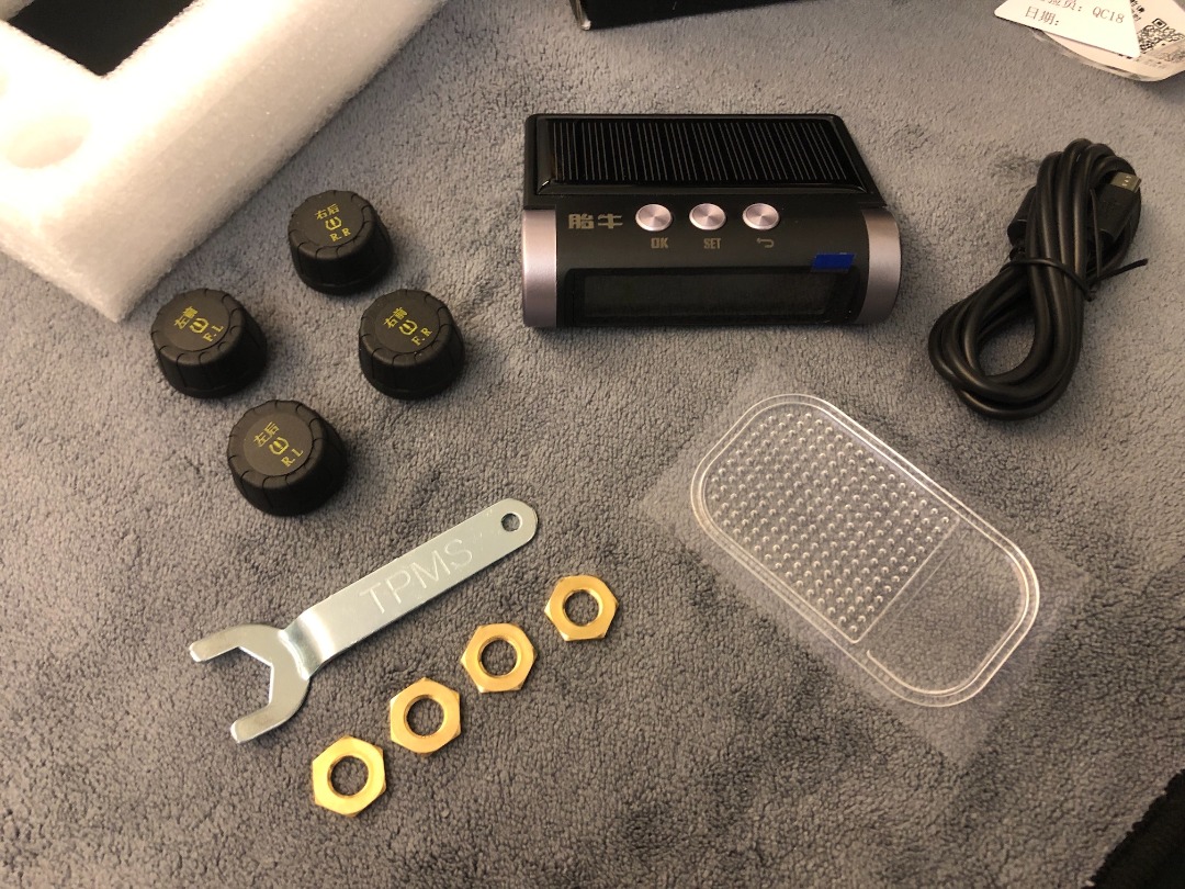 CAR Tire Pressure Monitoring System TPMS HD Color Display -Auto Alarm ...