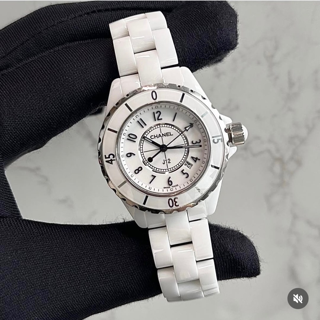 Chanel J12 Classic 38mm Automatic movement Date function High tech ...