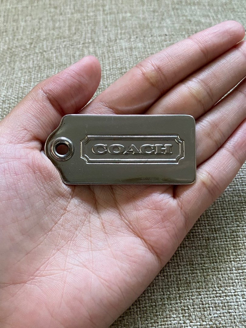 Coach Bag Charm / Hang Tag / Biji Lada Coach, Barang Mewah, Tas ...