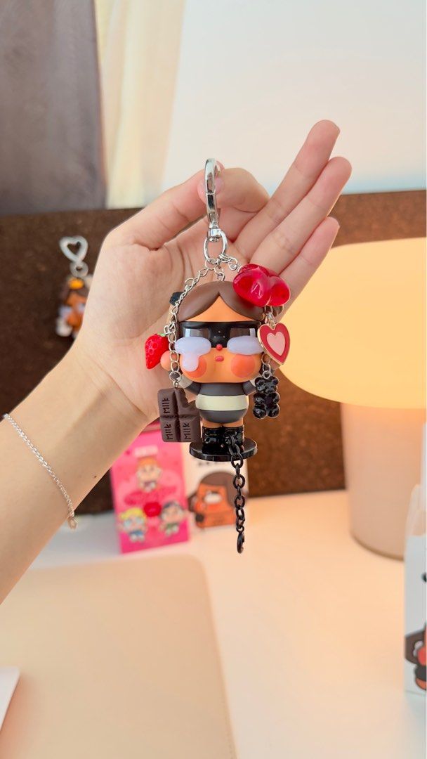 Crying Again Keychain Popmart The Robber, Hobbies & Toys, Toys & Games ...