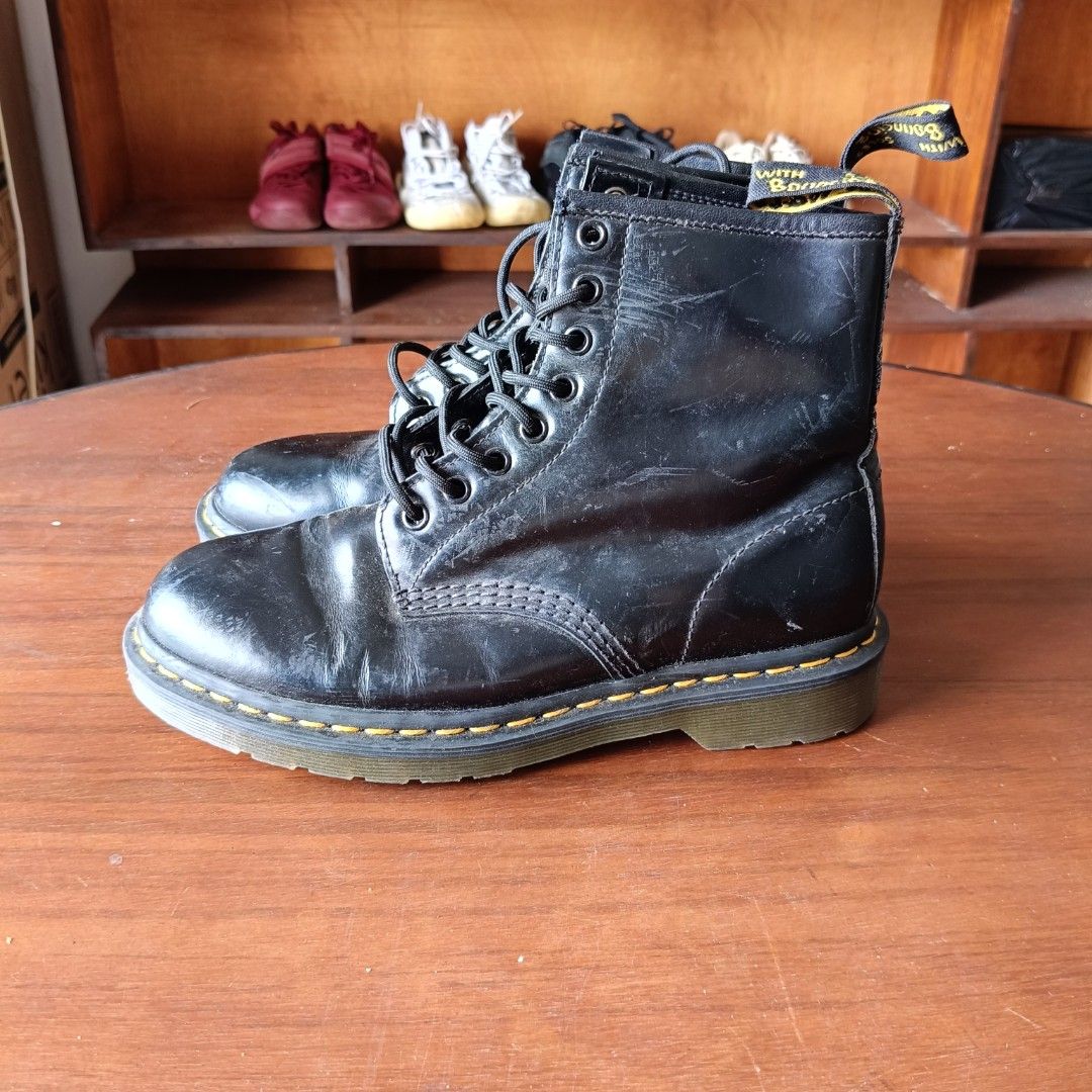 Doctor Martens (DocMart) 1460 Hitam Jahit Kuning Sepatu Formal Kerja ...