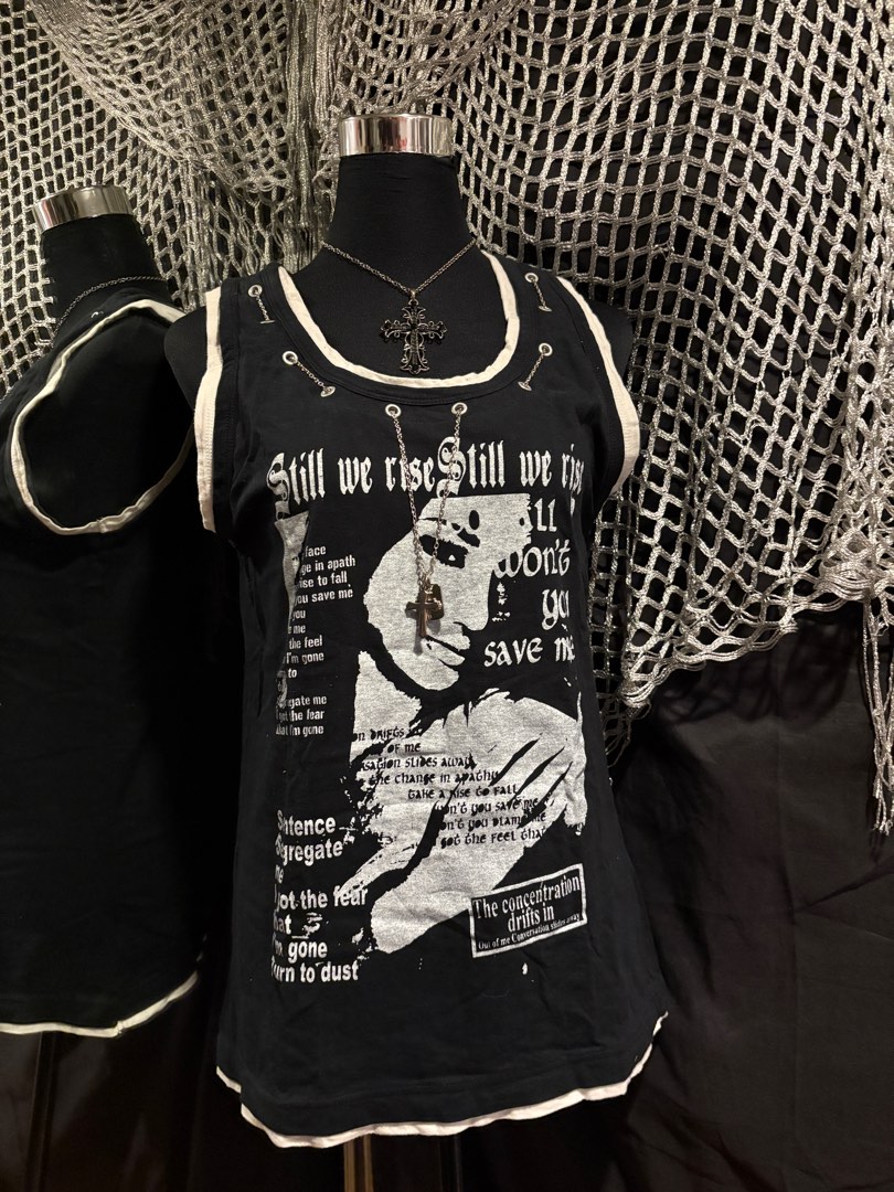 Grunge Magazine Top y2k, Women's Fashion, Tops, Sleeveless on Carousell
