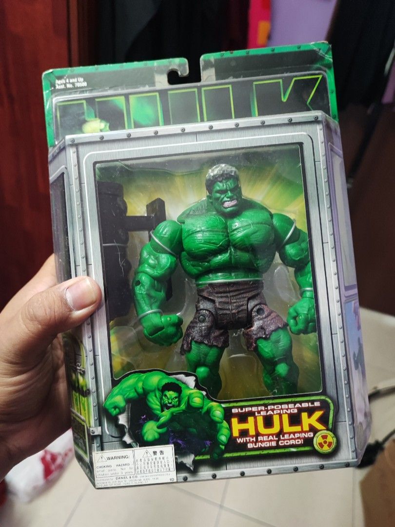 Hulk Super Posable Leaping, Hobbies & Toys, Toys & Games on Carousell