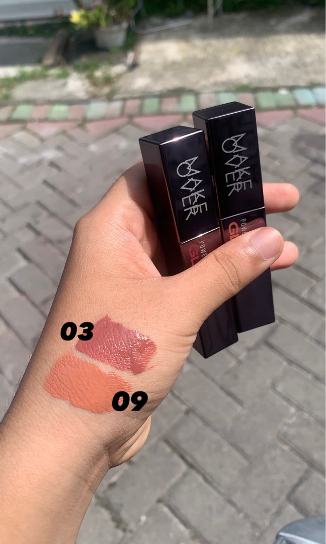 Make Over lip glaze 03 (Never)& 09 (sky glaze), Kesehatan & Kecantikan, Rias Wajah di Carousell