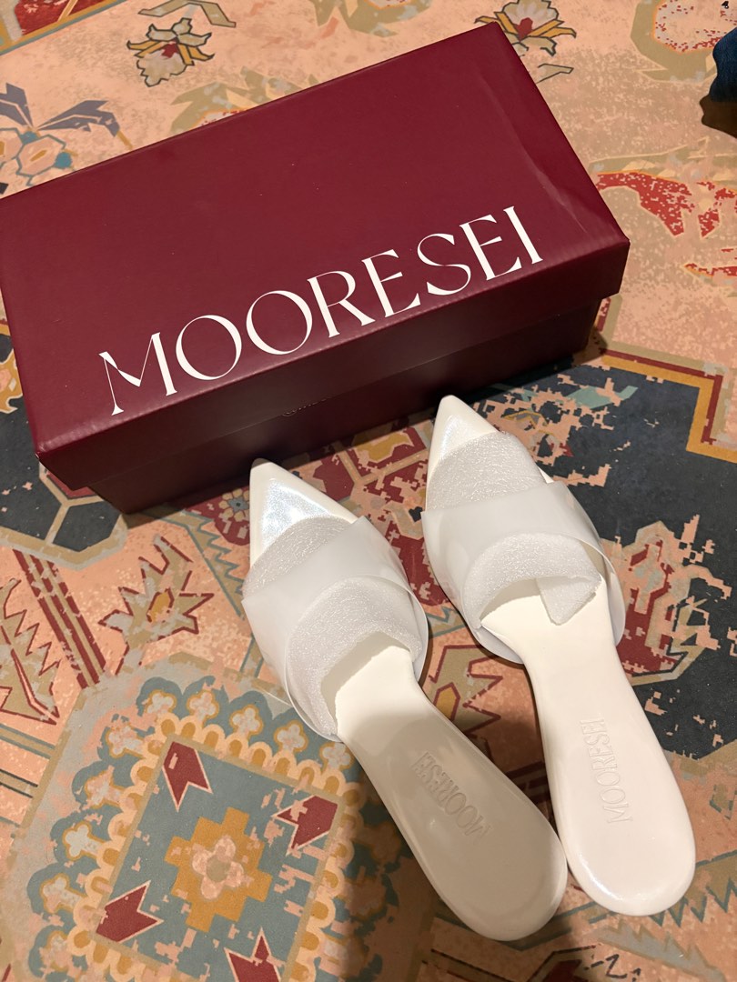 Mooresei pier wedges pvc shoes, Fesyen Wanita, Sepatu di Carousell